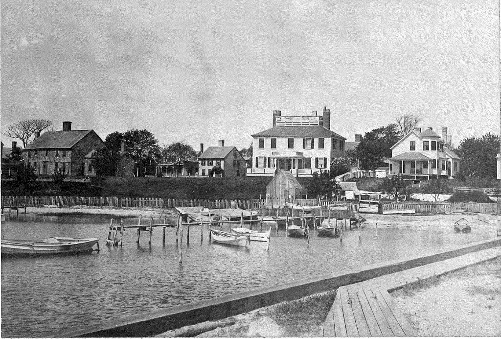 The Widow's Walk: An Iconic Coastal Adornment - Patrick Ahearn Architect