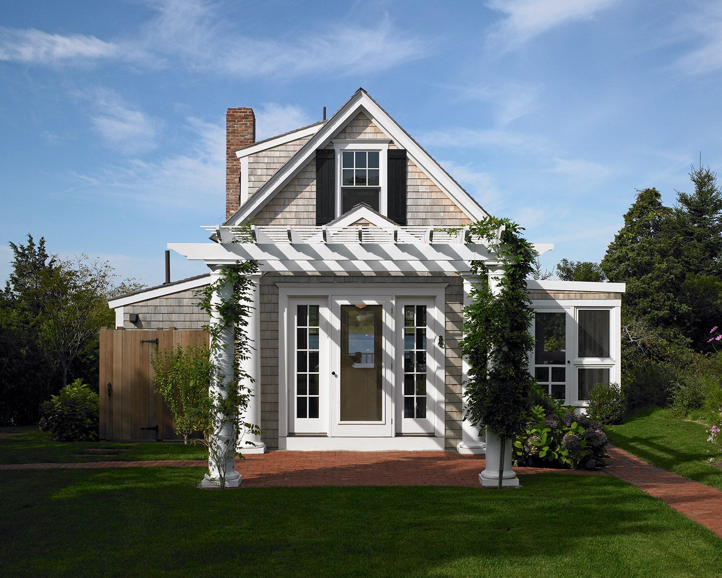 Snow's Point - Patrick Ahearn Architect