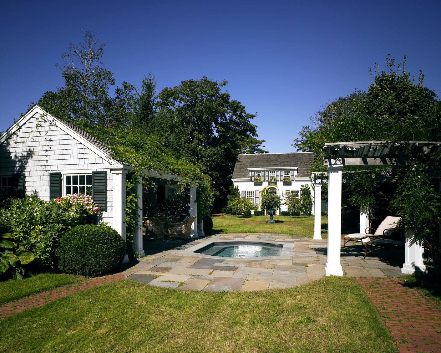 Village Cottage Compound - Patrick Ahearn Architect